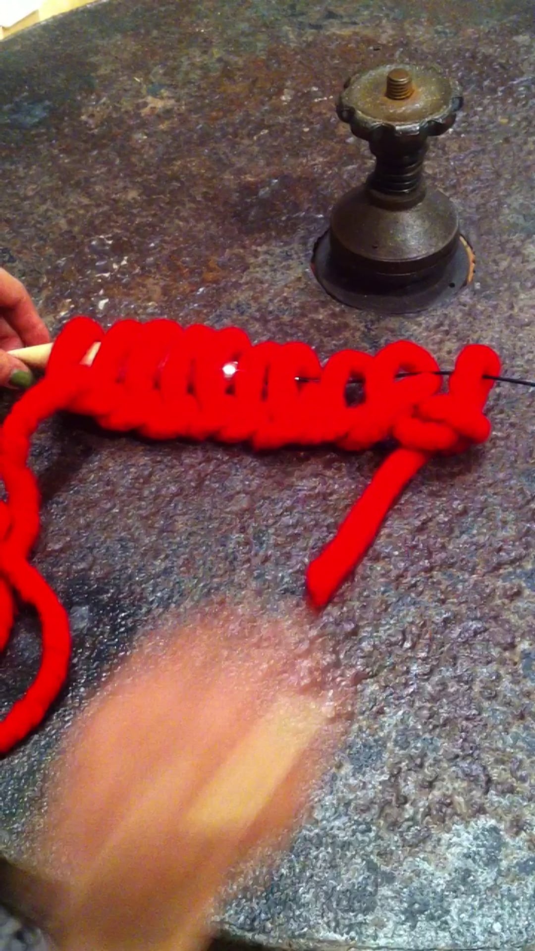 Cast On with Loopy Mango Big Loop Yarn and giant knitting needles on Vimeo