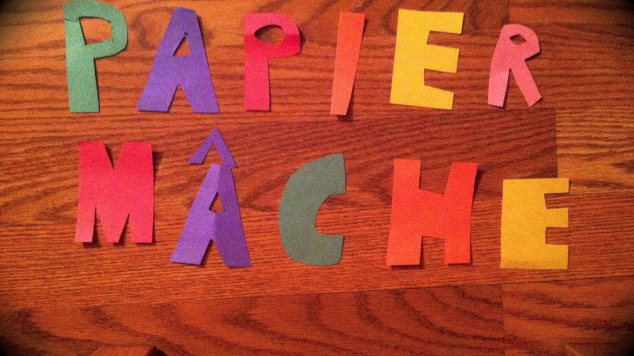 Papier-Mâché (Paper Mache) [Winner of Grand Prize at Focus on French ...