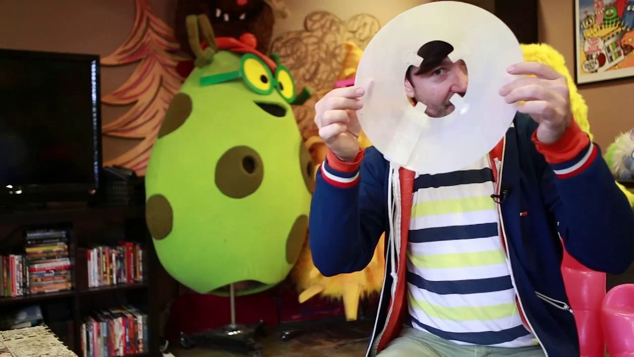 Scott Schultz of Yo Gabba Gabba on Vimeo