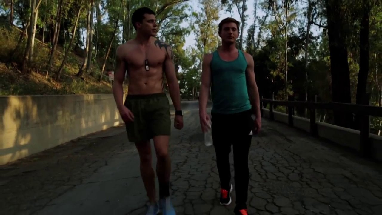 Triple Crossed Trailer HD (TwoMovies.name) on Vimeo