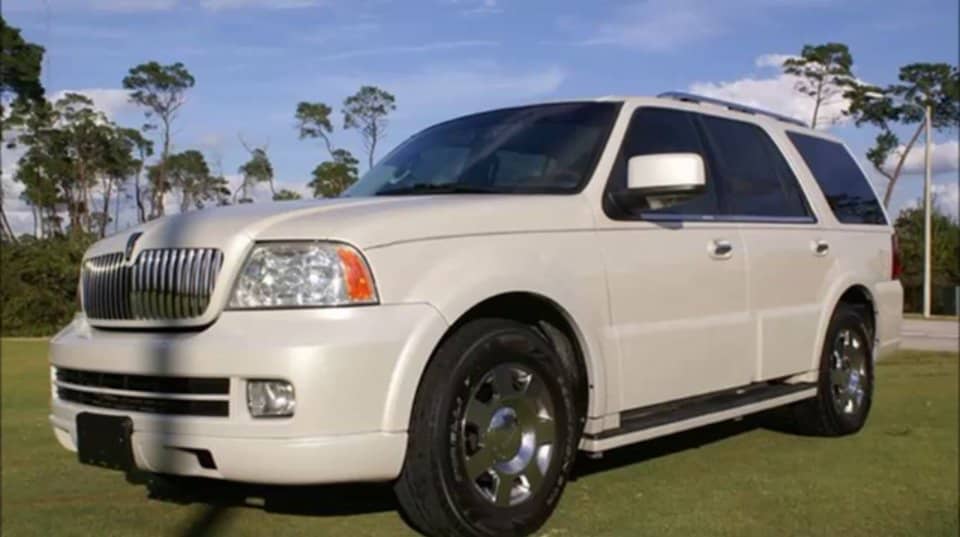 2006 Lincoln Navigator Ultimate 5.4L V8 AWD on Vimeo