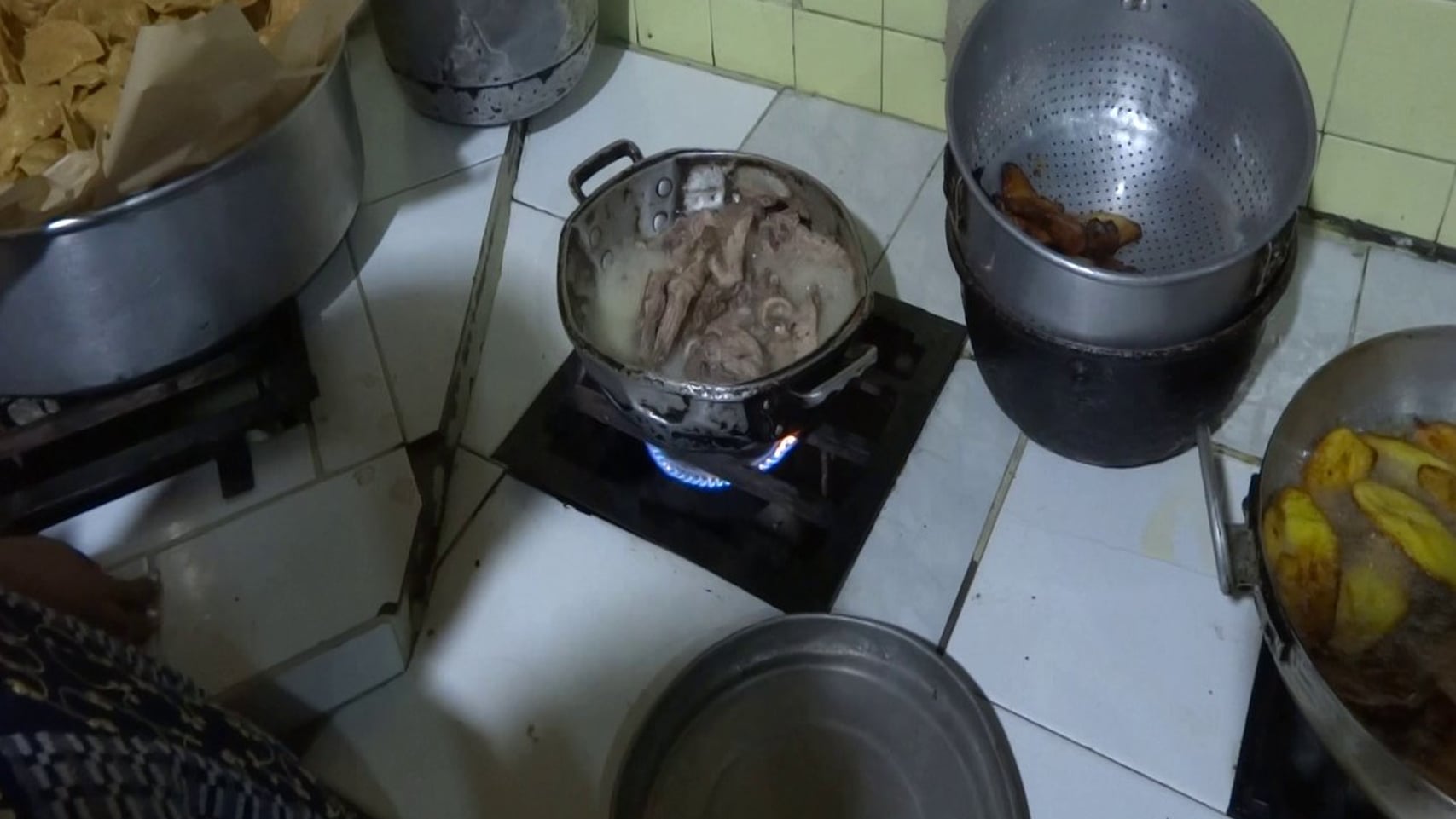 In the kitchen... on Vimeo