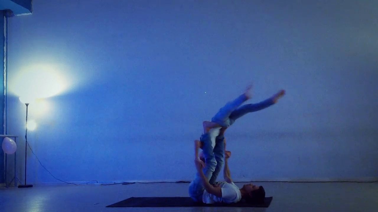 Acroyoga performance (Moscow, Russia) on Vimeo