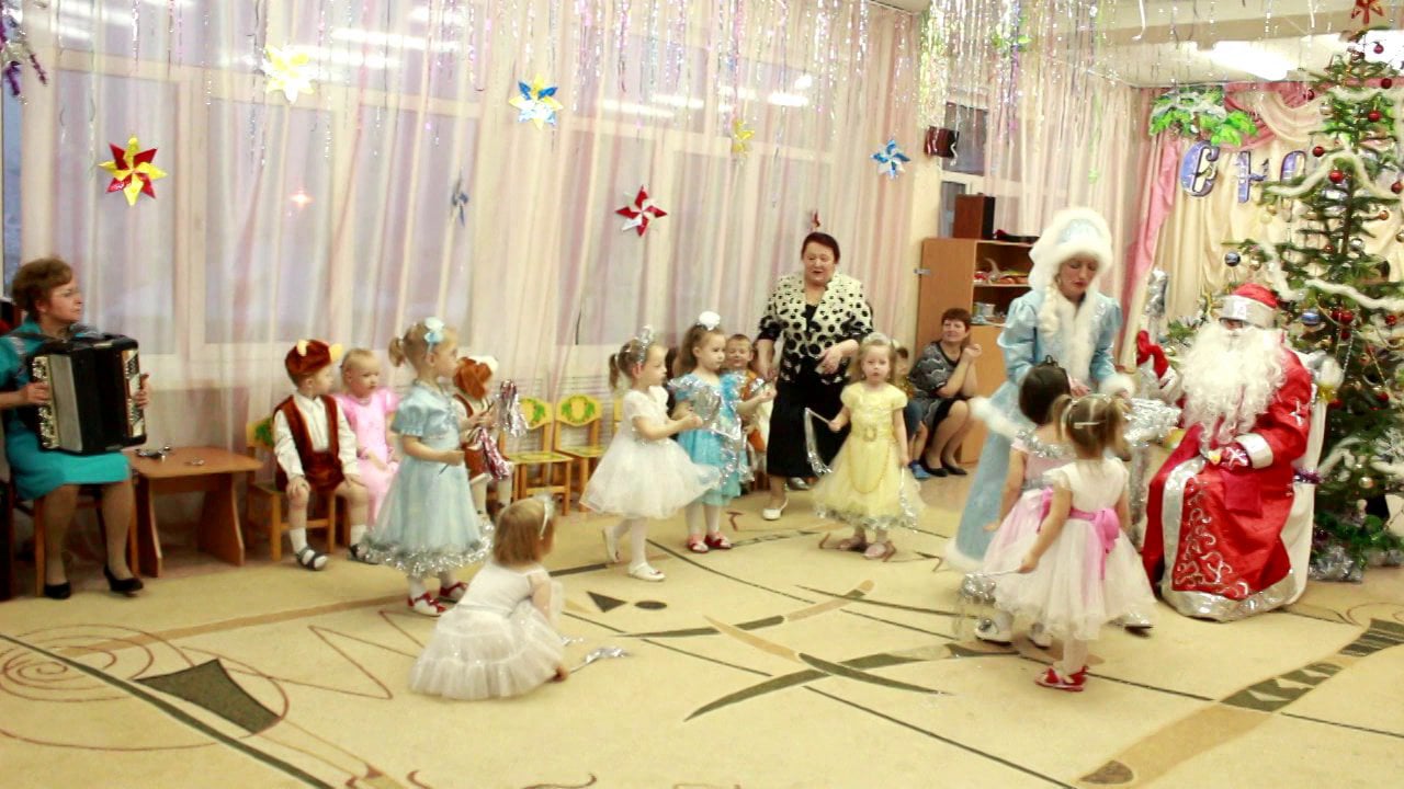 NEW YEAR snejinki on Vimeo