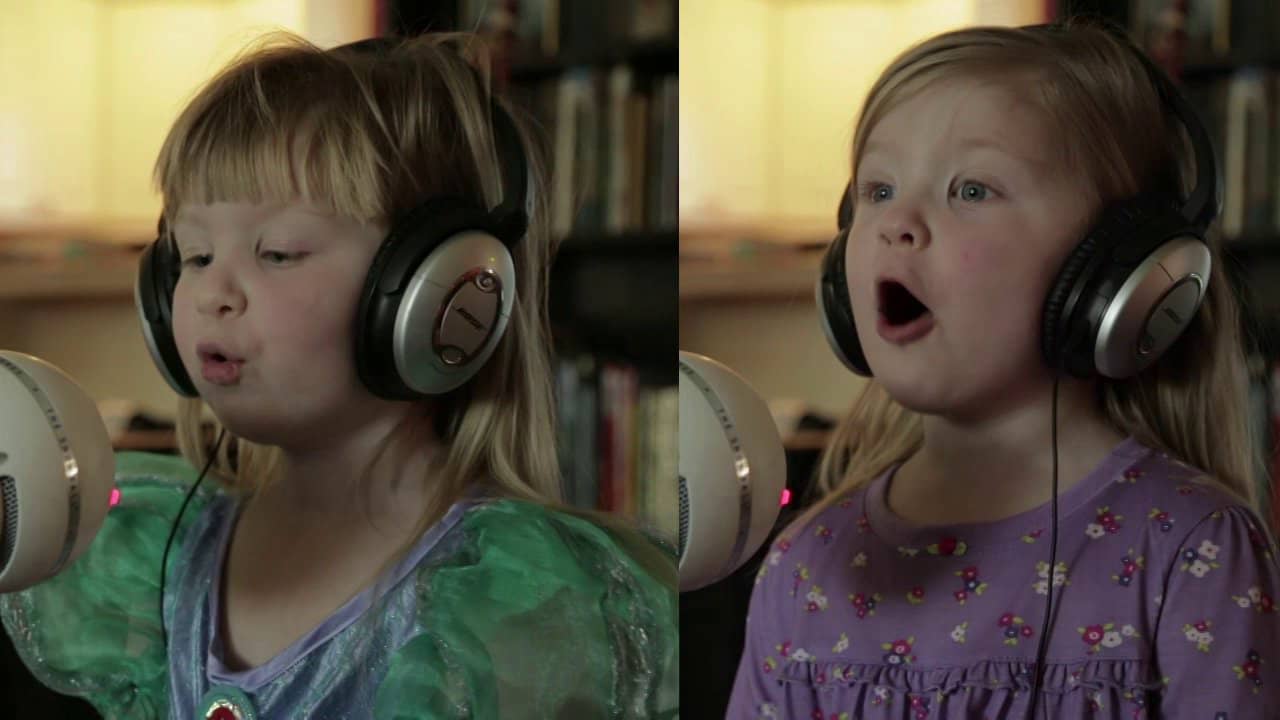 Maddie and Zoe sing "Let It Go" from Frozen on Vimeo
