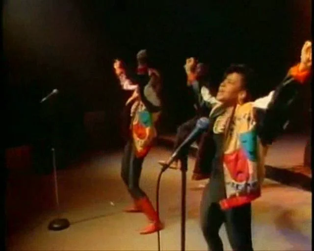 Salt n Pepa & Deejaygasm - Gitty Up