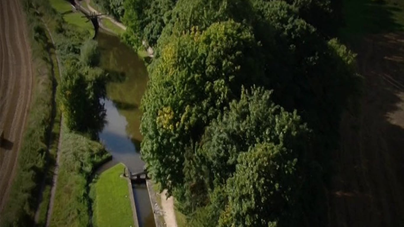Chesterfield Canal and the Route of HS2 on Vimeo