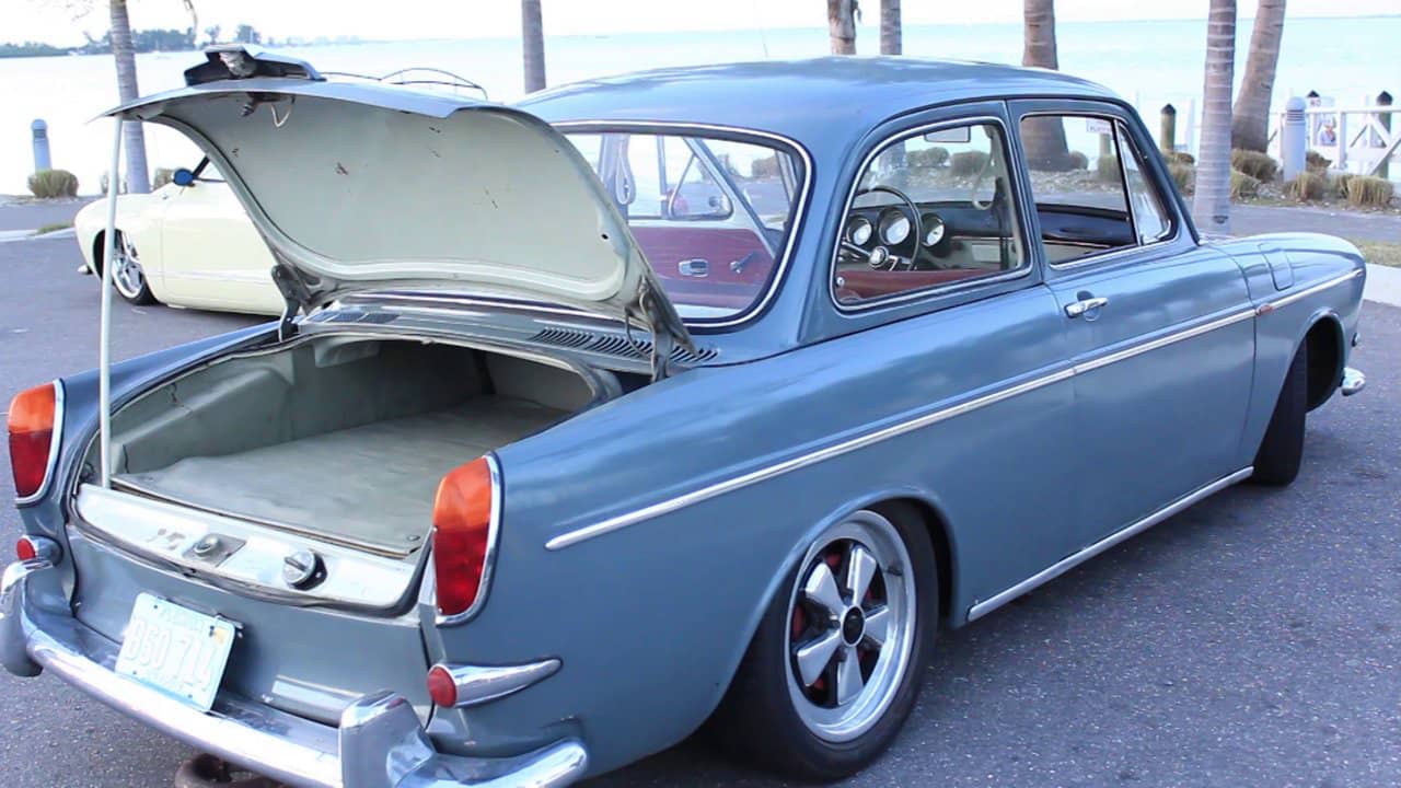 Tim's 1969 Volkswagen Notchback on Vimeo