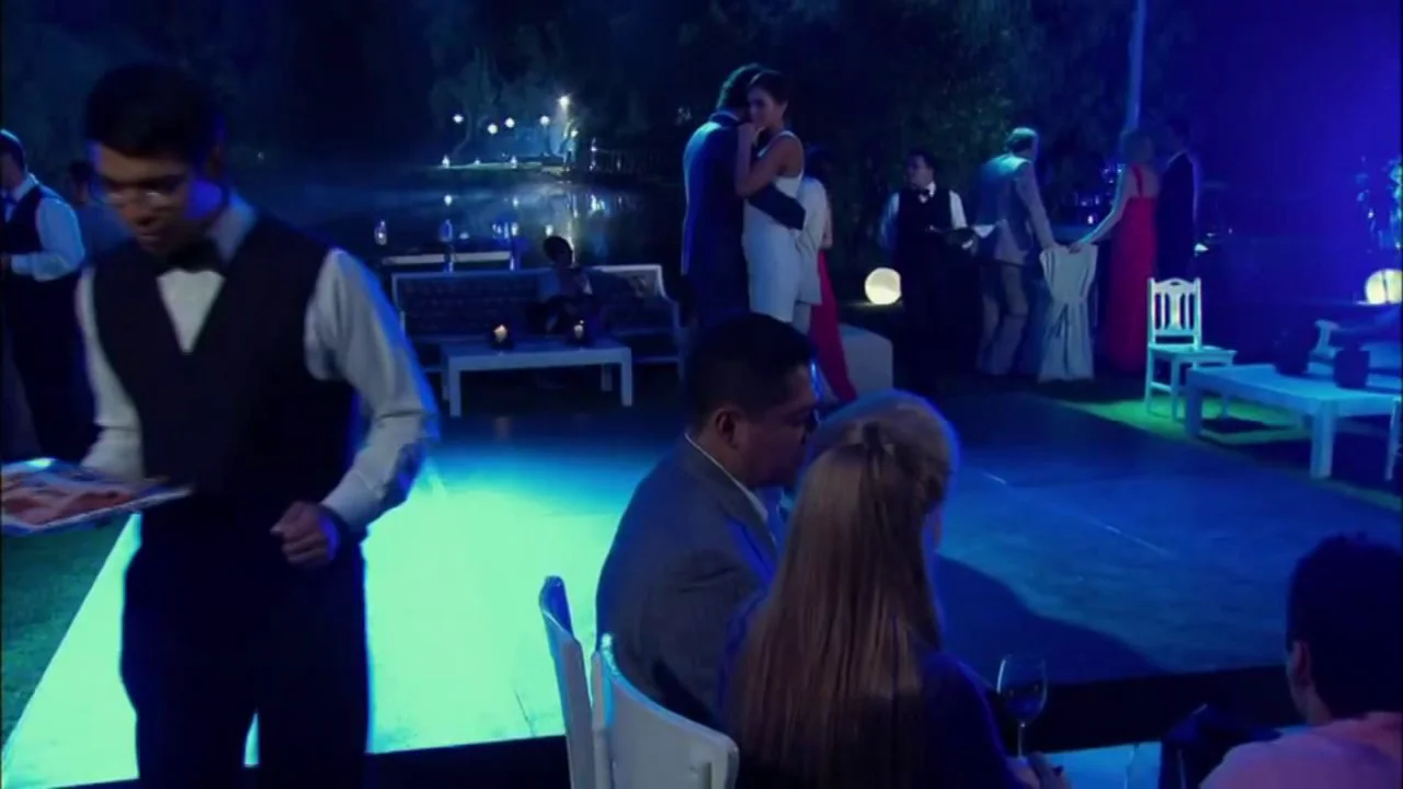Marina y Hernan bailna fiesta de compromiso on Vimeo