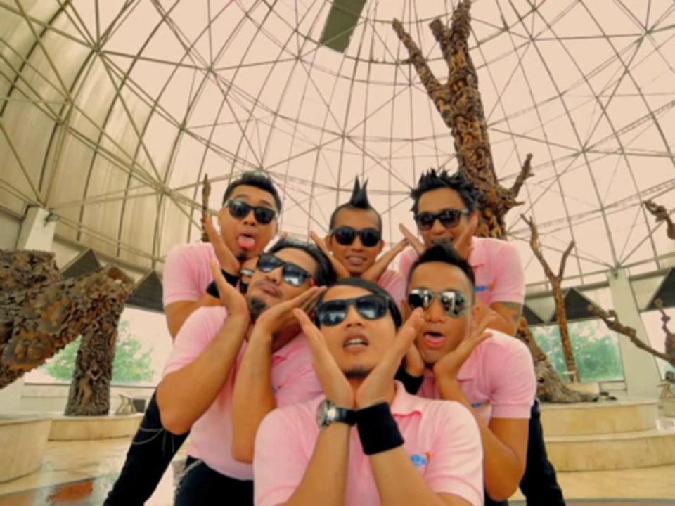 TIPE-X - BOYBAND (Official Video) on Vimeo