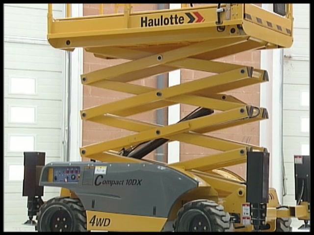 Movable elevating platforms of people (articulated arm) on Vimeo