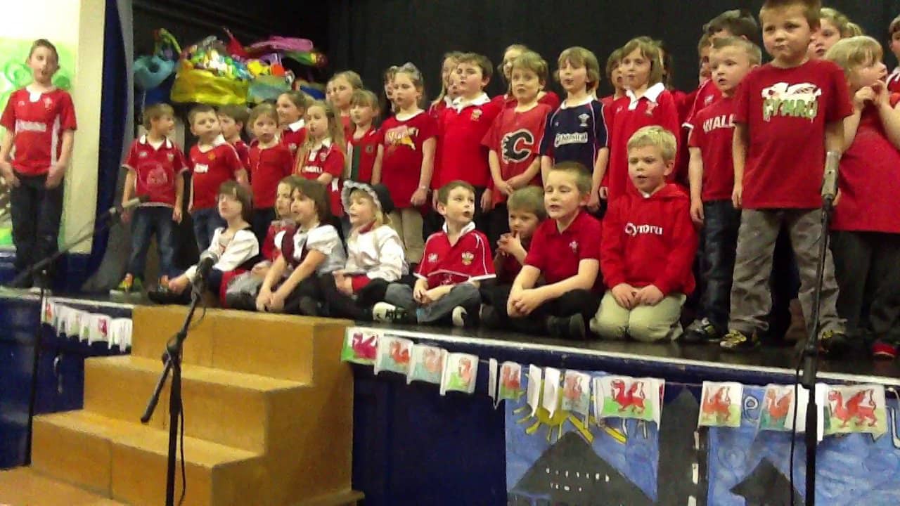 Ysgol Sarn Bach - Lansio'r Siarter Iaith - 2 on Vimeo