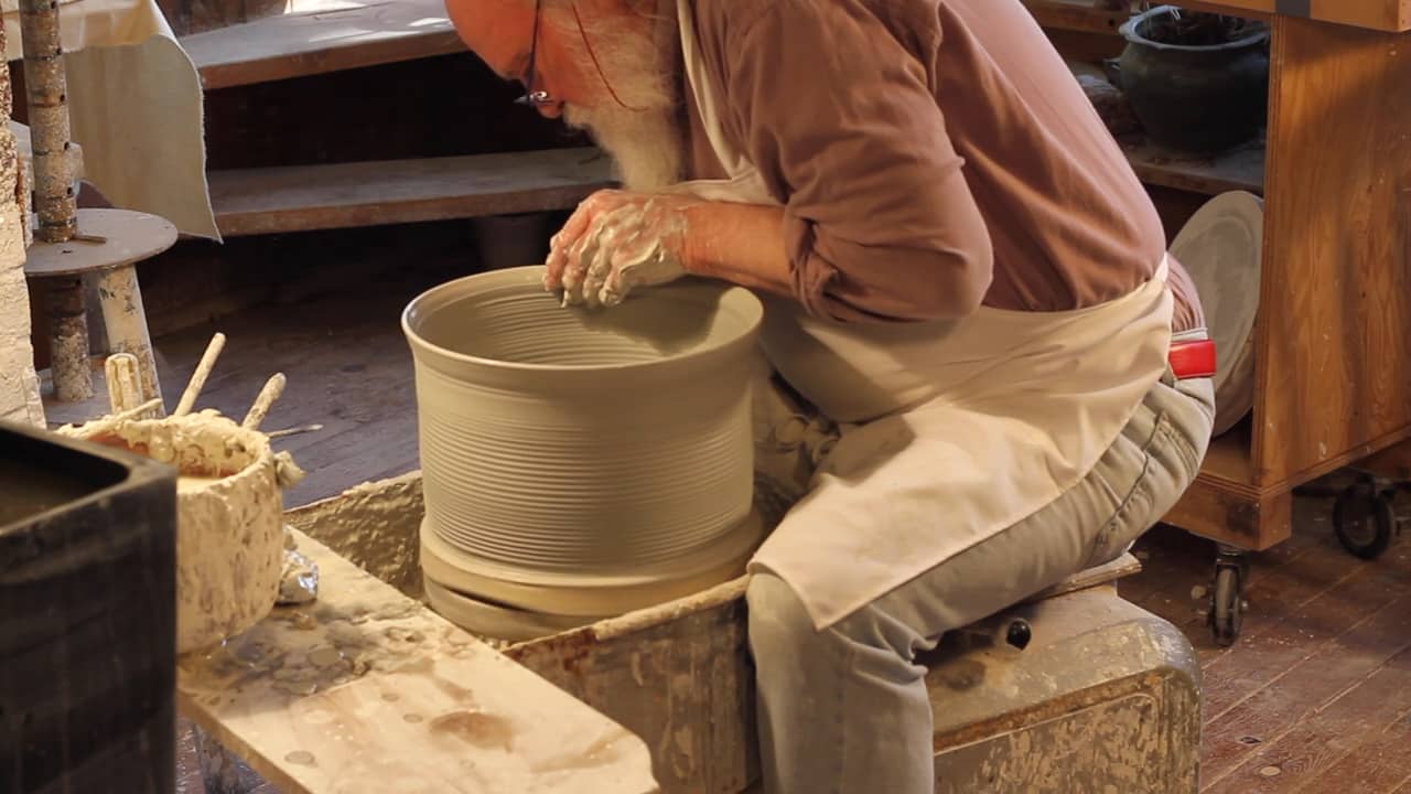 Harlan House RCA - Canadian potter at the throwing wheel. on Vimeo