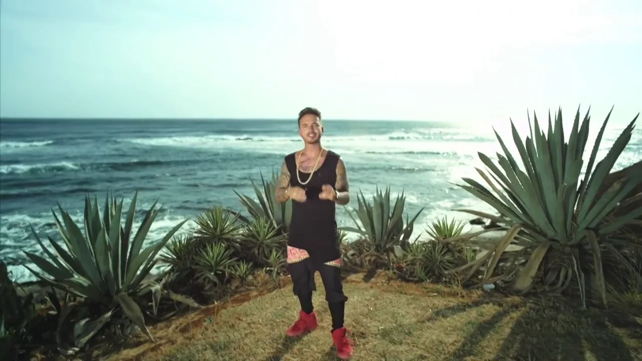 INNA feat. J Balvin - Cola Song + Download on Vimeo