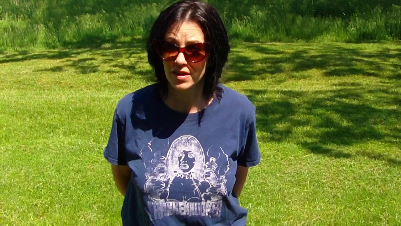 Debbie Rochon talks Killer Rack on Vimeo