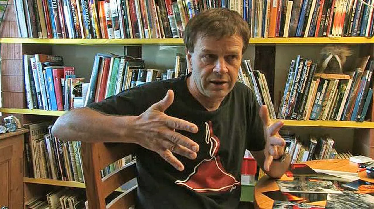 Peter Diethelm: Volcano Fascination on Vimeo