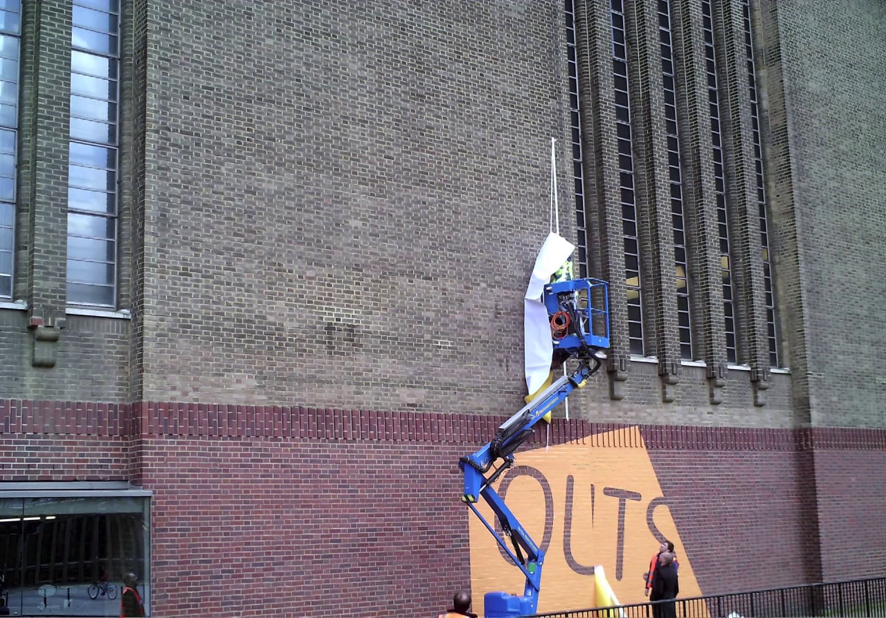 Matisse Cut-Outs installation on Vimeo