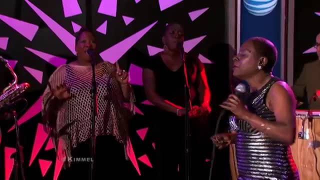 Sharon Jones & The Dap-Kings Performs 'Making Up and Breaking Up' on ...