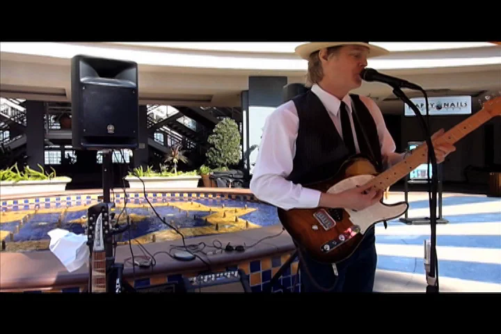 Bill Horn Live & Solo on Vimeo