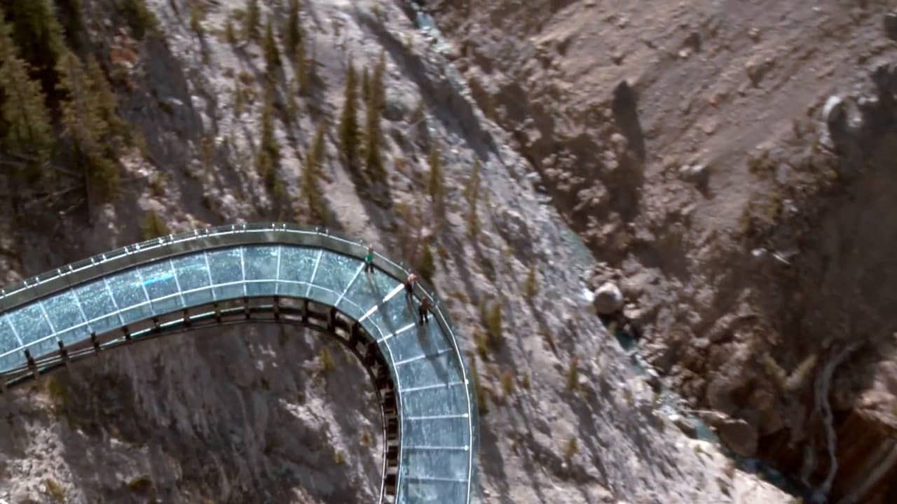 Glacier Skywalk in Jasper National Park on Vimeo