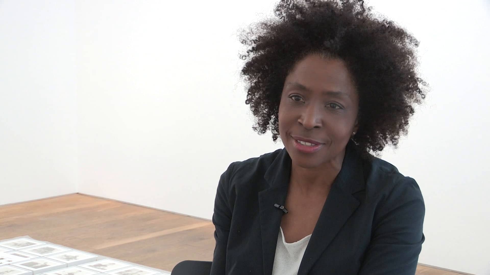 Lorna Simpson on Vimeo