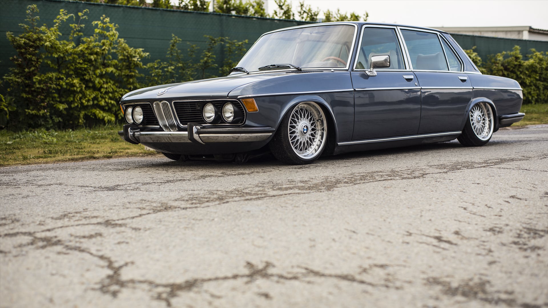 Slammed BMW E3 2.8 1976 on Vimeo