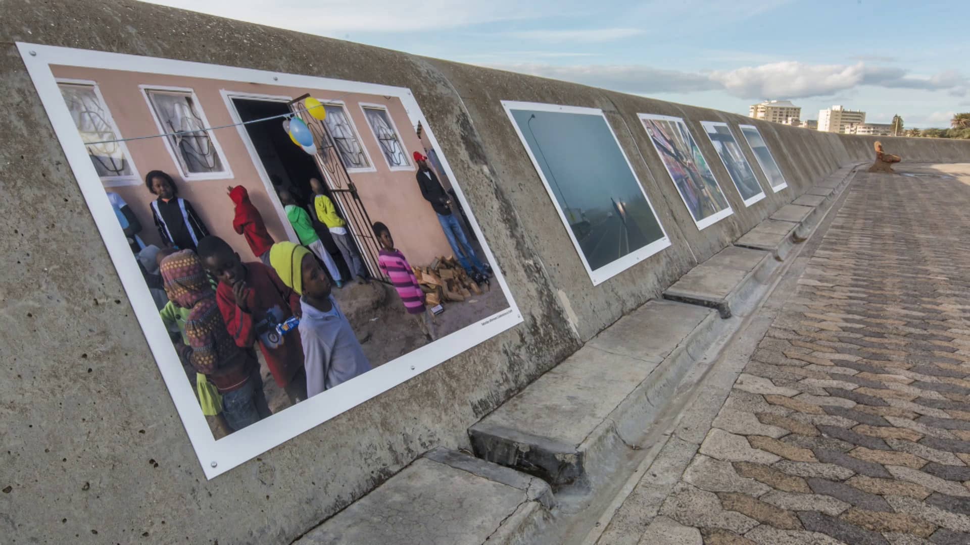 Soft Walls : Public Photo Exhibit on Vimeo