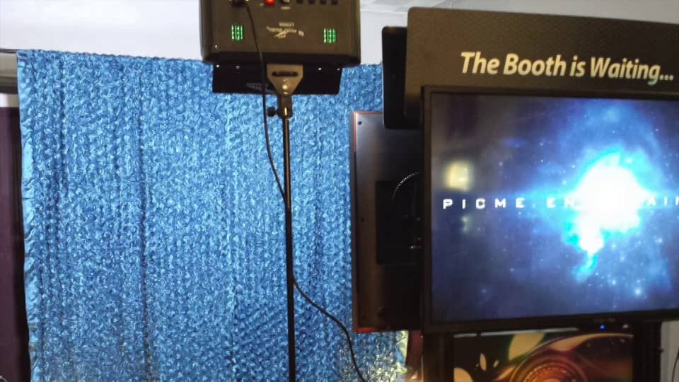 PicMe Entertainment Slow Motion Video Booth Demo Columbus Ohio on Vimeo