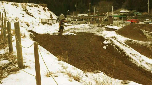 Having fun in the mud on Vimeo