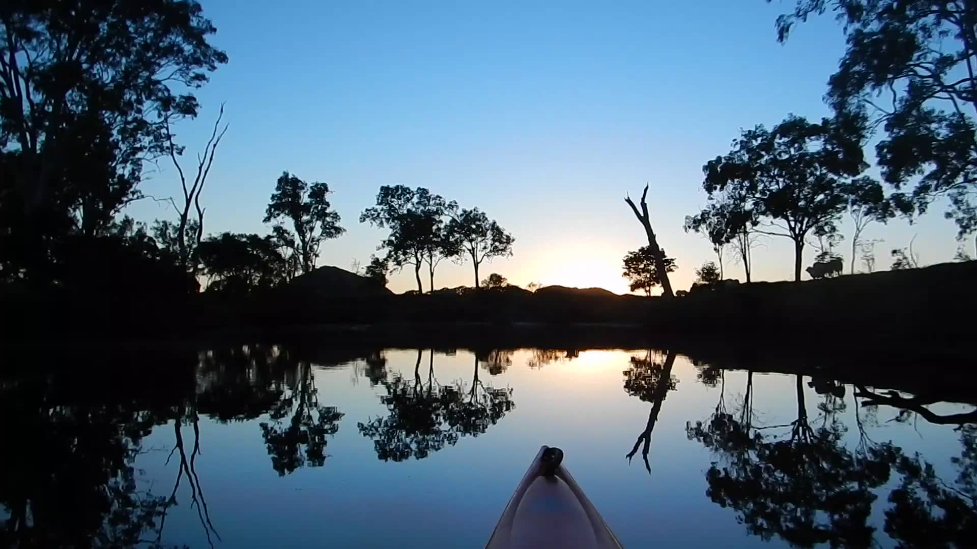 Help Ausiwaz navigate the beautiful waters of Hedlow Creek on Vimeo