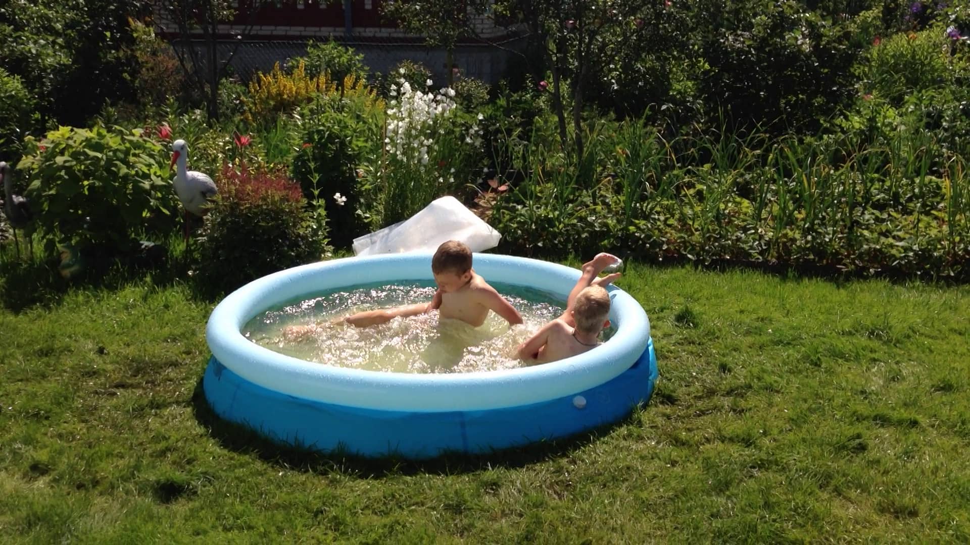 The Bathing on Vimeo