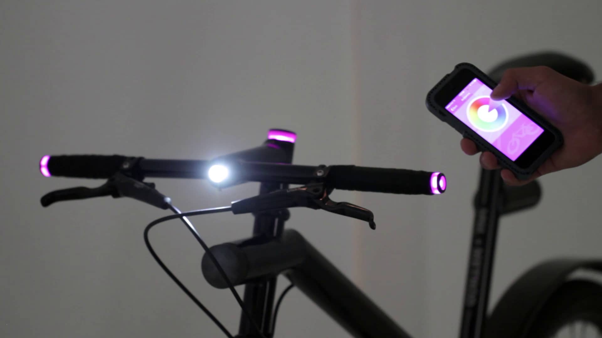 BLACKLINE: Helios Smart Handlebar System on Vimeo