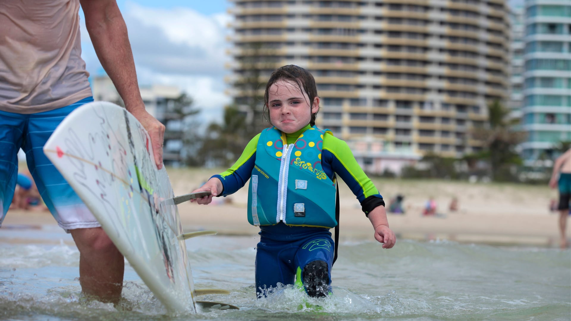 A small surfer makes big waves on Vimeo