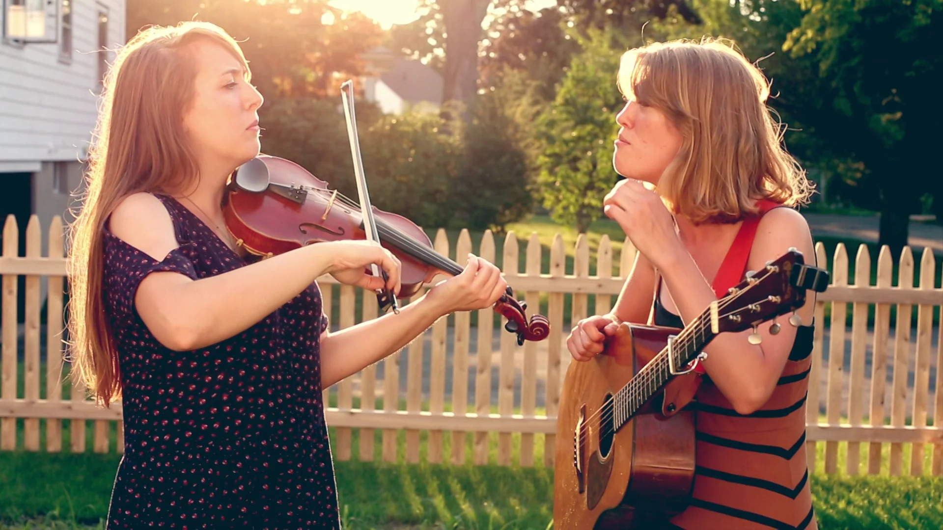 Ellie Buckland & Isa Burke - "Down in the Willow Garden" on Vimeo