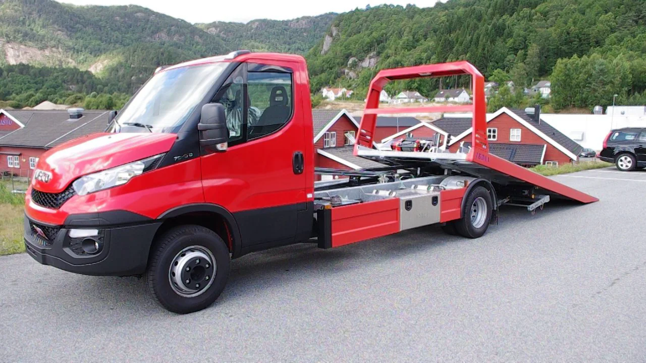 Iveco Daily 2014 med Isoli SCA D. søppelbøtte on Vimeo