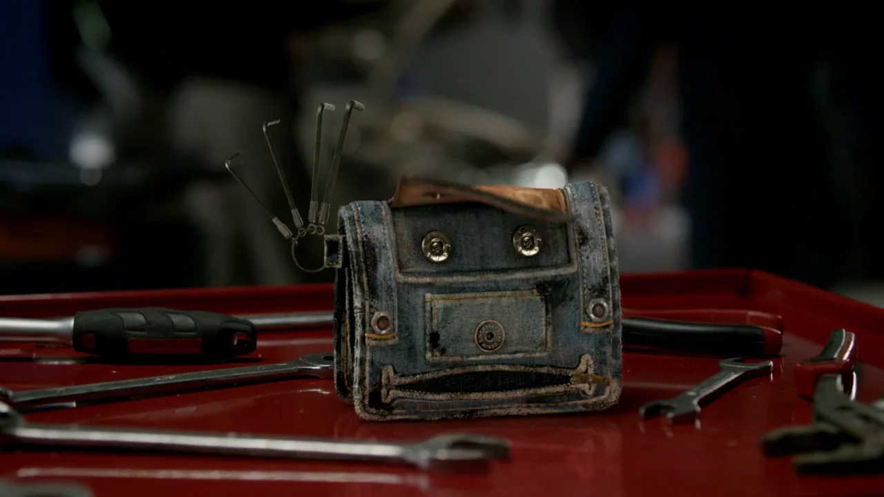 OUTsurance Talking Wallets - OUTsurance Talking Wallets - Mechanic on Vimeo