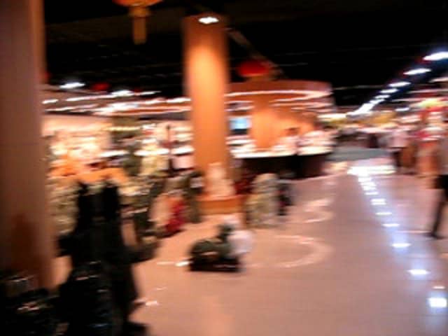 China: Beijing Jade Factory on Vimeo