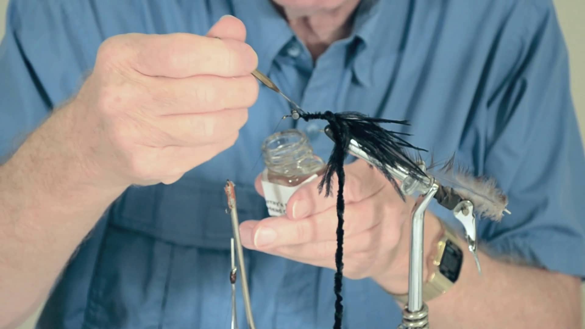Fly Tying Tip: Tying the Murray's Hellgrammite Bass Fly - Murray's Fly Shop on Vimeo