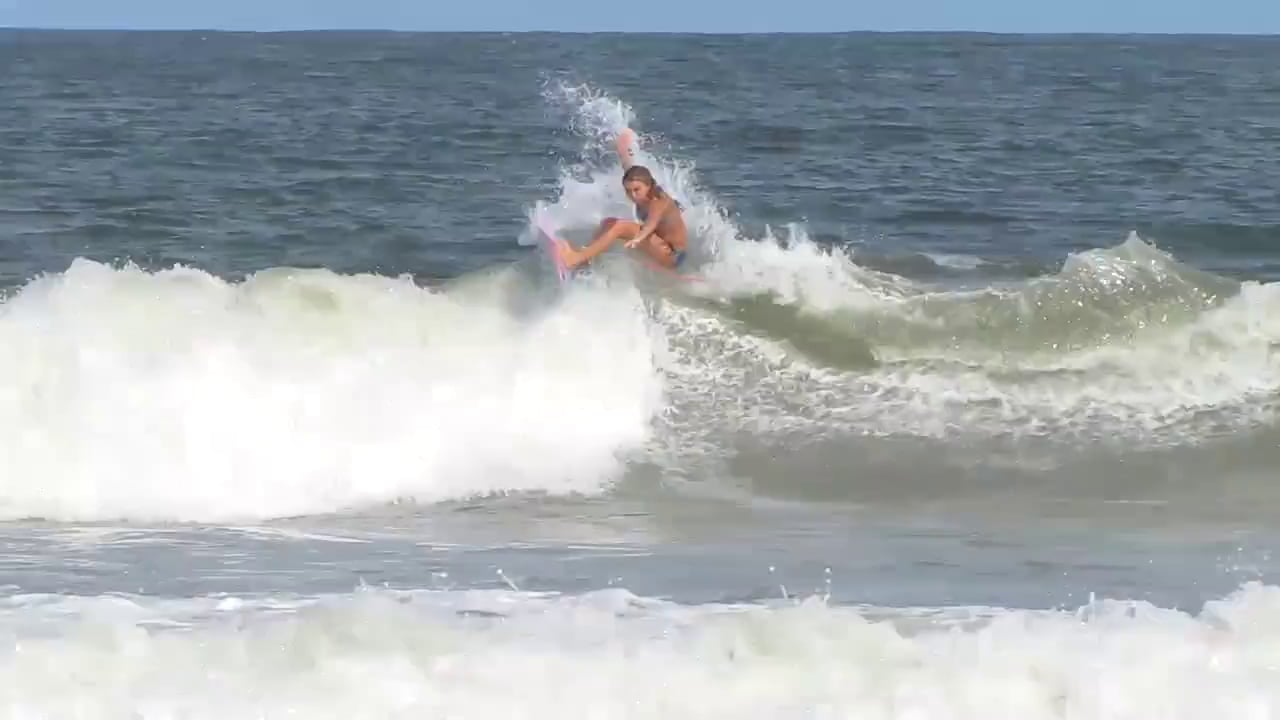 Sophie Falzone Chlorine Dream – Surfing BSR Waco Wave Pool, Texas ...