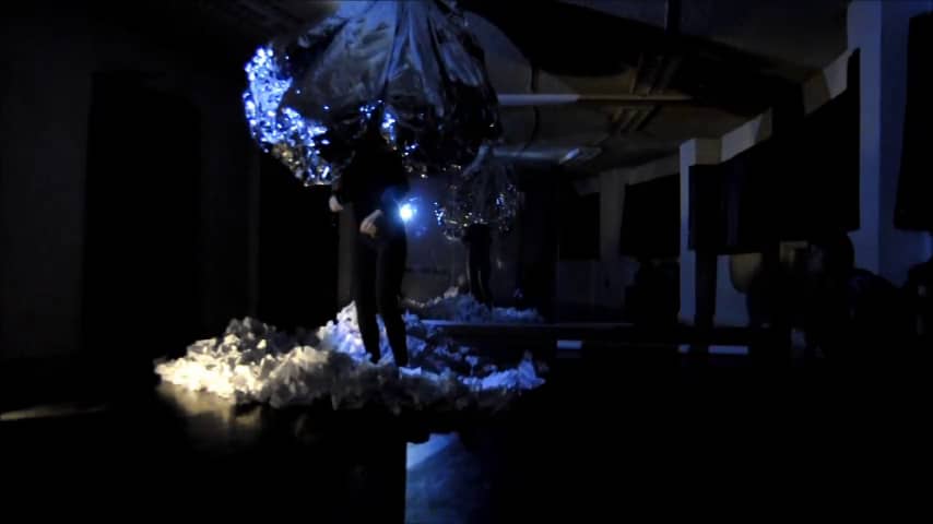 Radio mic, Dancer Inma Pavon, foil, paper on Vimeo