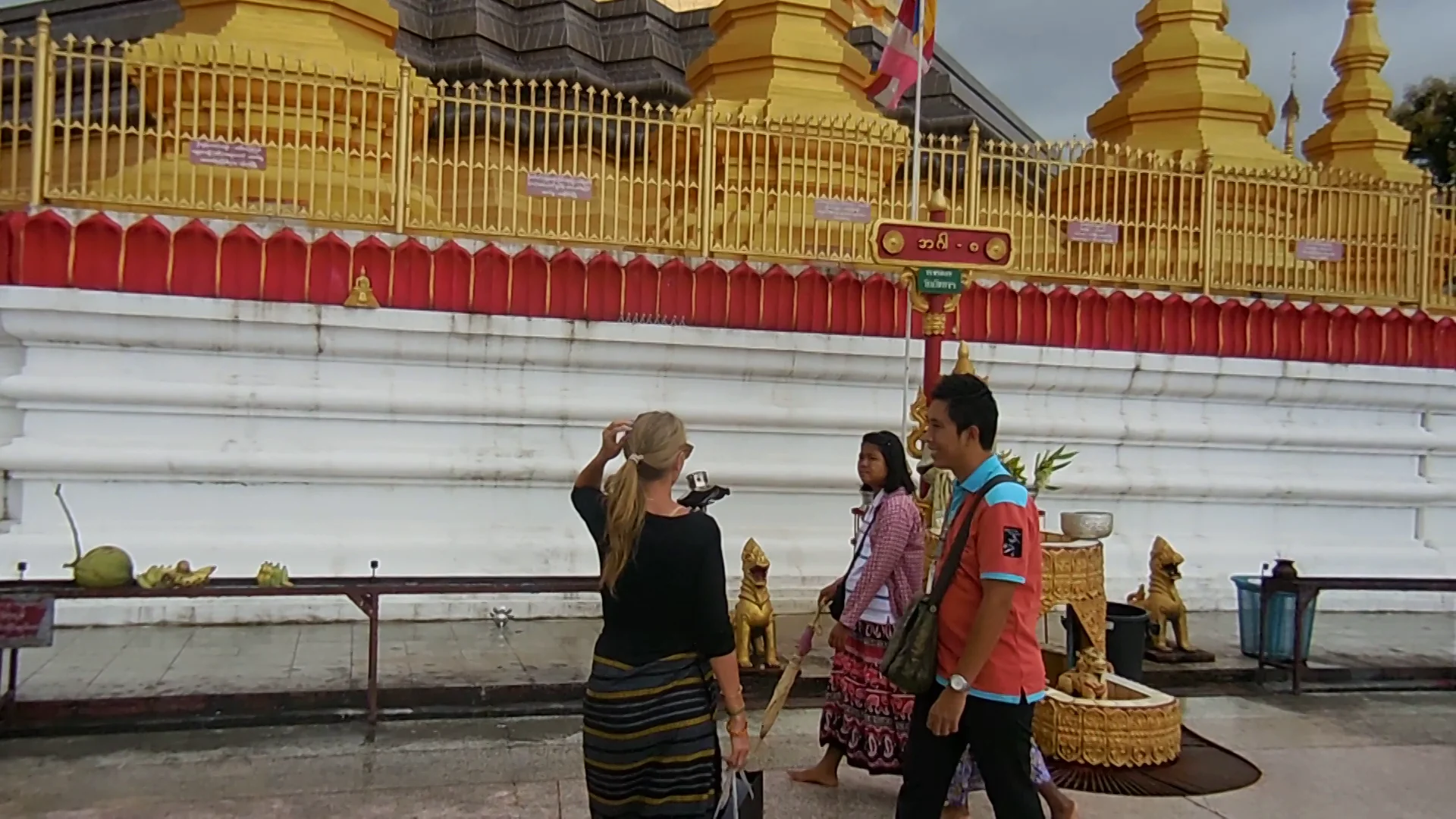 Tara making a wish in Burma (Myanmar) on Vimeo