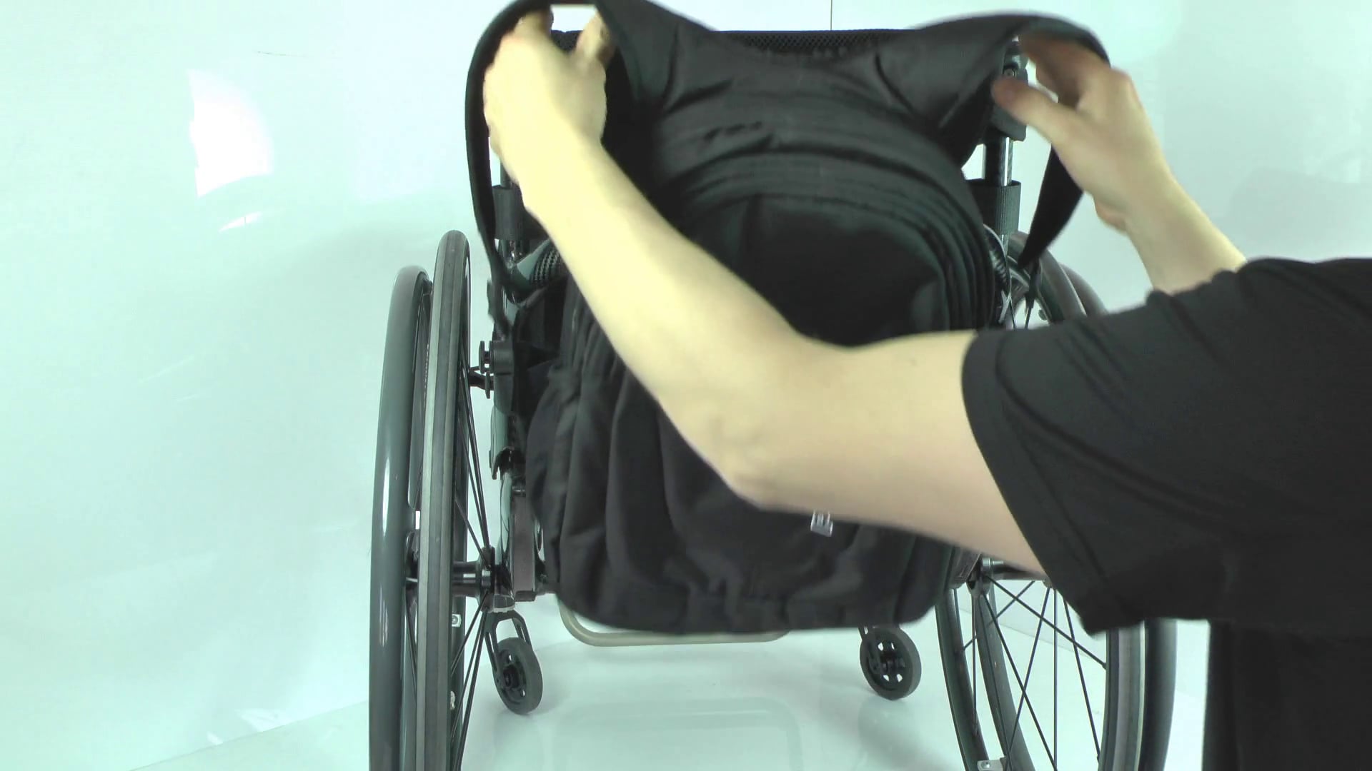 Panthera Backpack on Vimeo