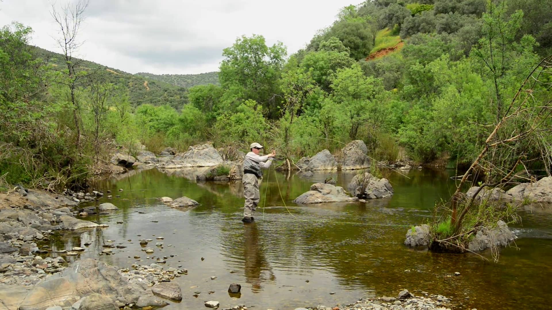 Golden Bones - Barbel fly fishing in Spain on Vimeo