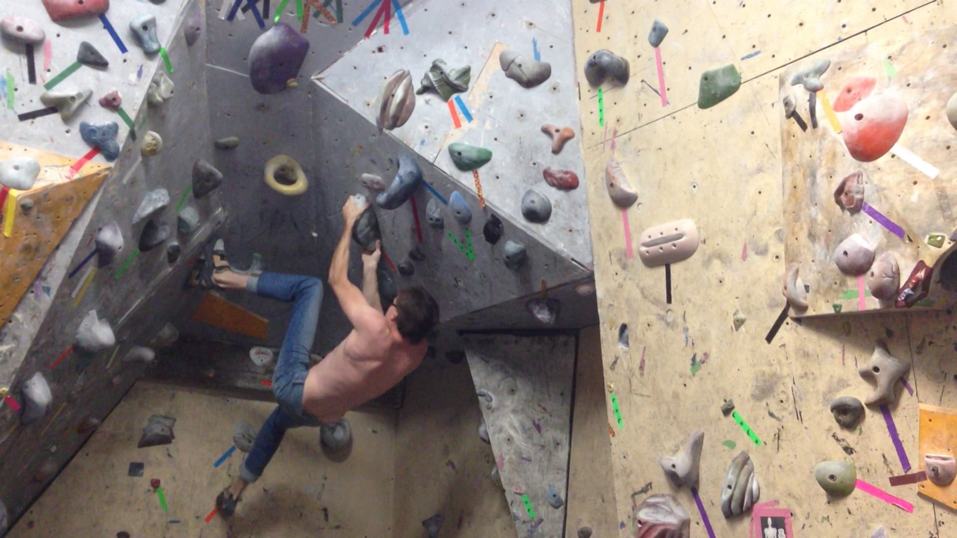 Climbnasium Boulder Problem - V4+ on Vimeo
