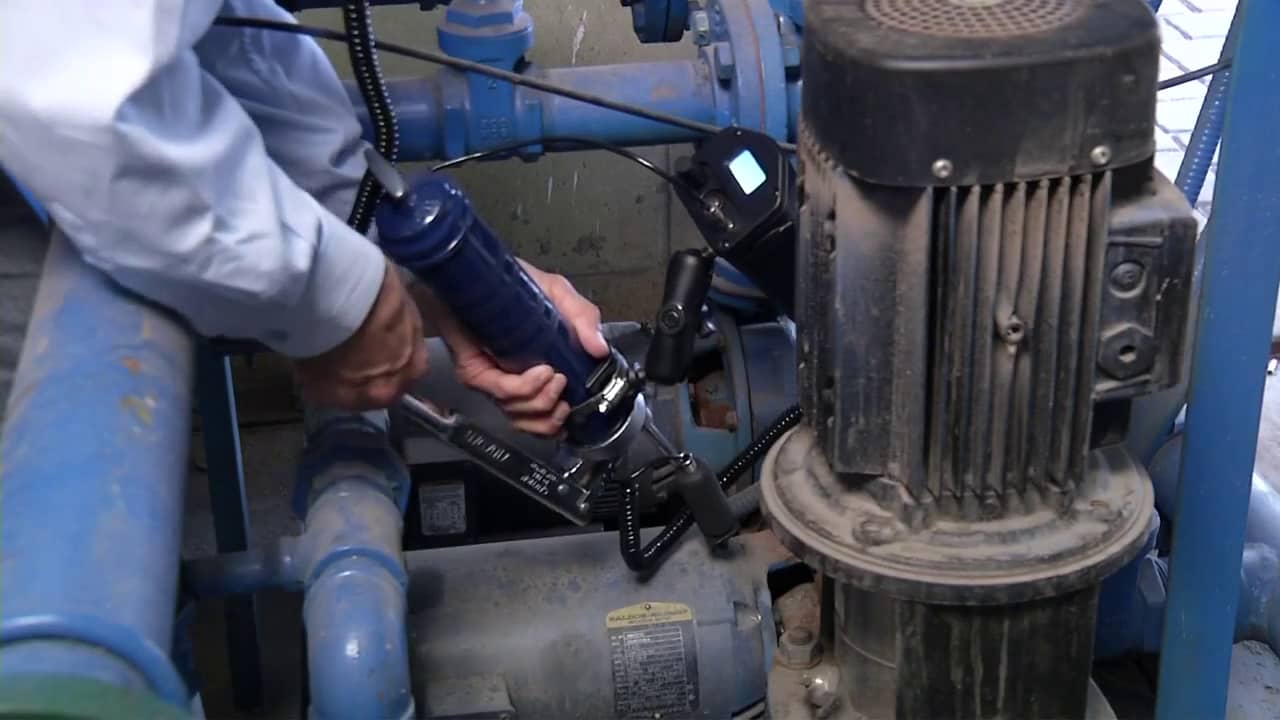 Grease Caddy de UE Systems on Vimeo