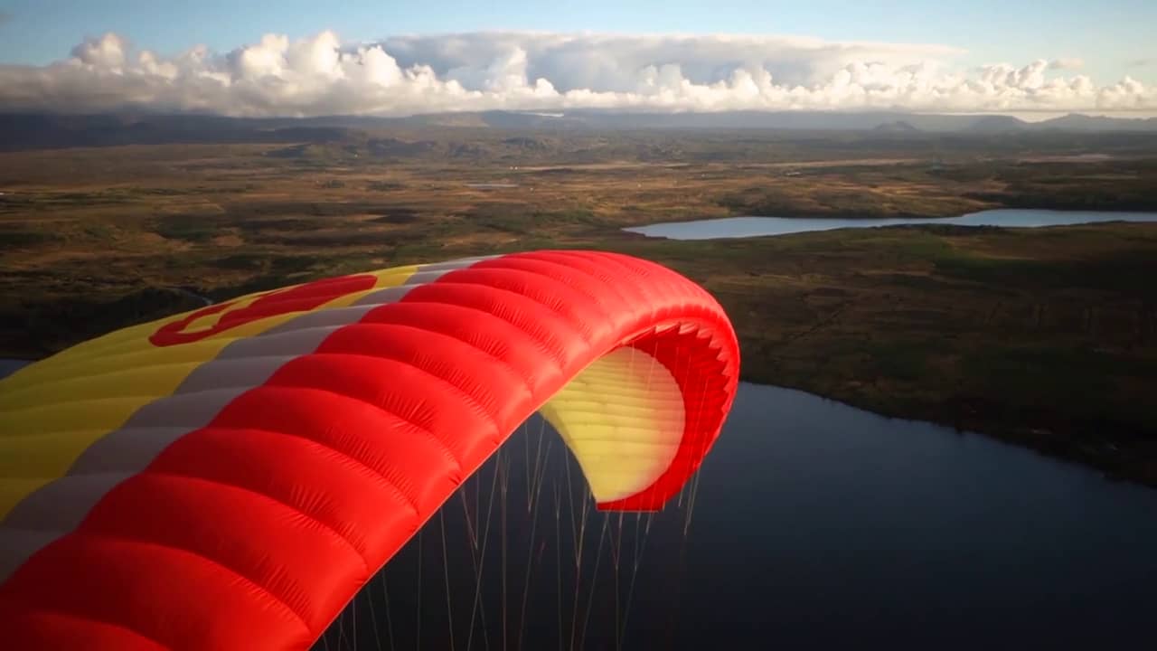 Paragliding in Iceland - summer's end over Hafrafell on Vimeo