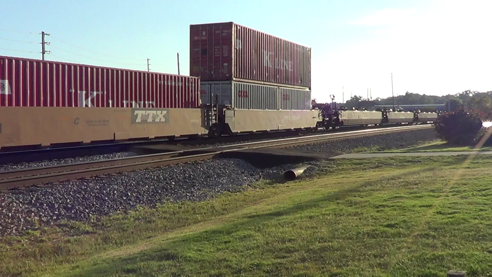 8-27-14 7:09 PM NS 23N Intermodal Train NB through Austell Ga. on Vimeo