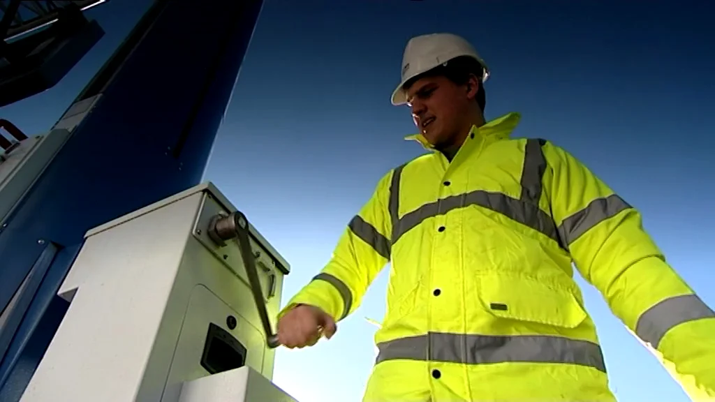 Promo: "VMC Pole" - Crown International on Vimeo