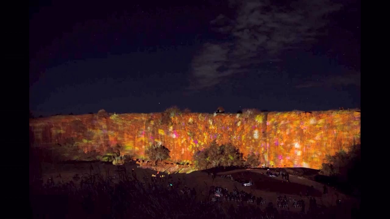 Dookie Earthed Quarry projections on Vimeo