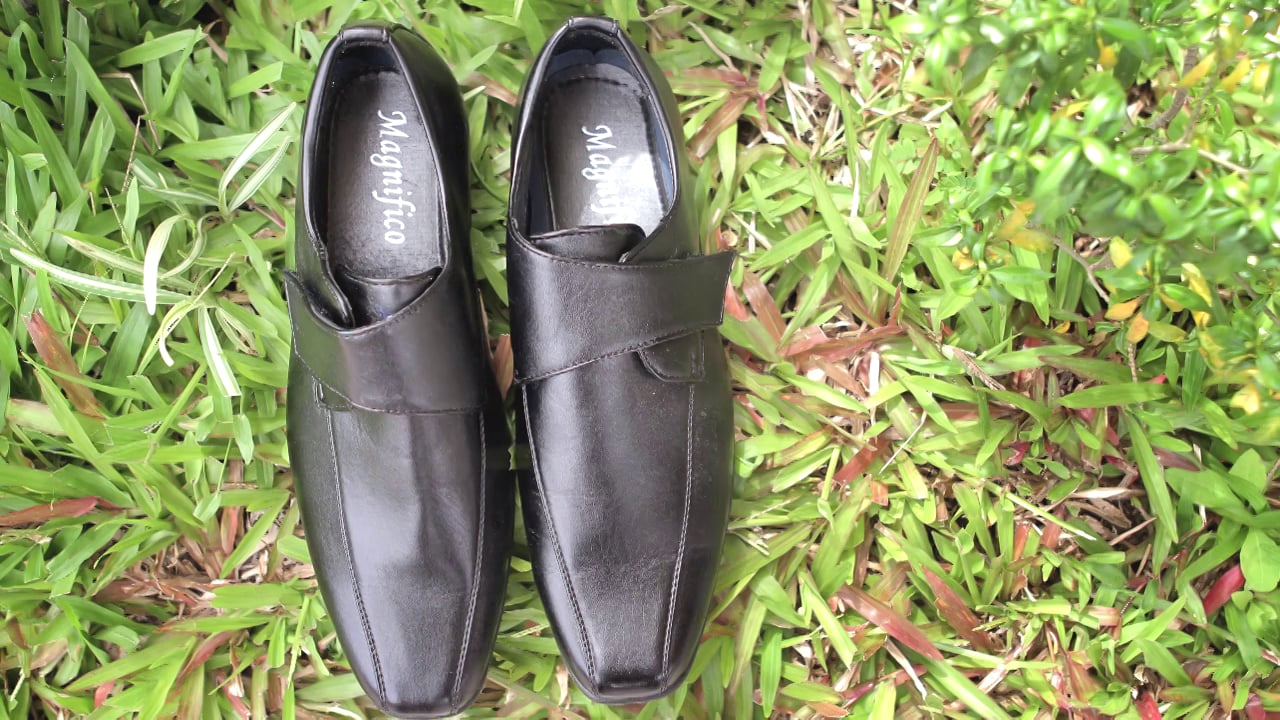 Renz and Mitchell Teaser on Vimeo